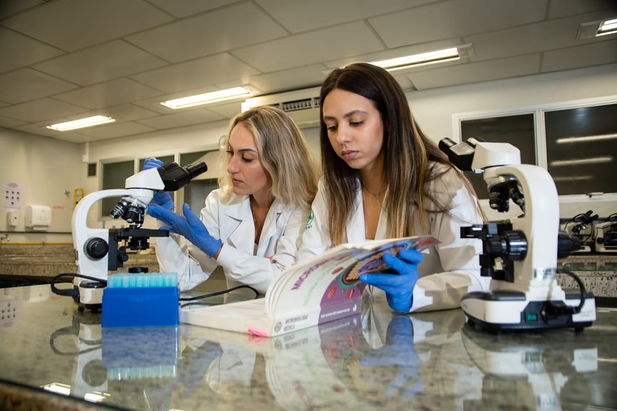 Disputa por mercado bilionário de cursos de medicina preocupa o MEC ...