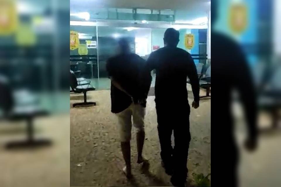 Delegado De Folga Reconhece Foragido Após Ele Oferecer Maconha Em Show