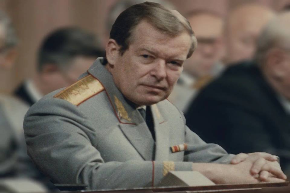 Morre Vadim Bakatin, último a presidir a KGB, serviço secreto da URSS ...