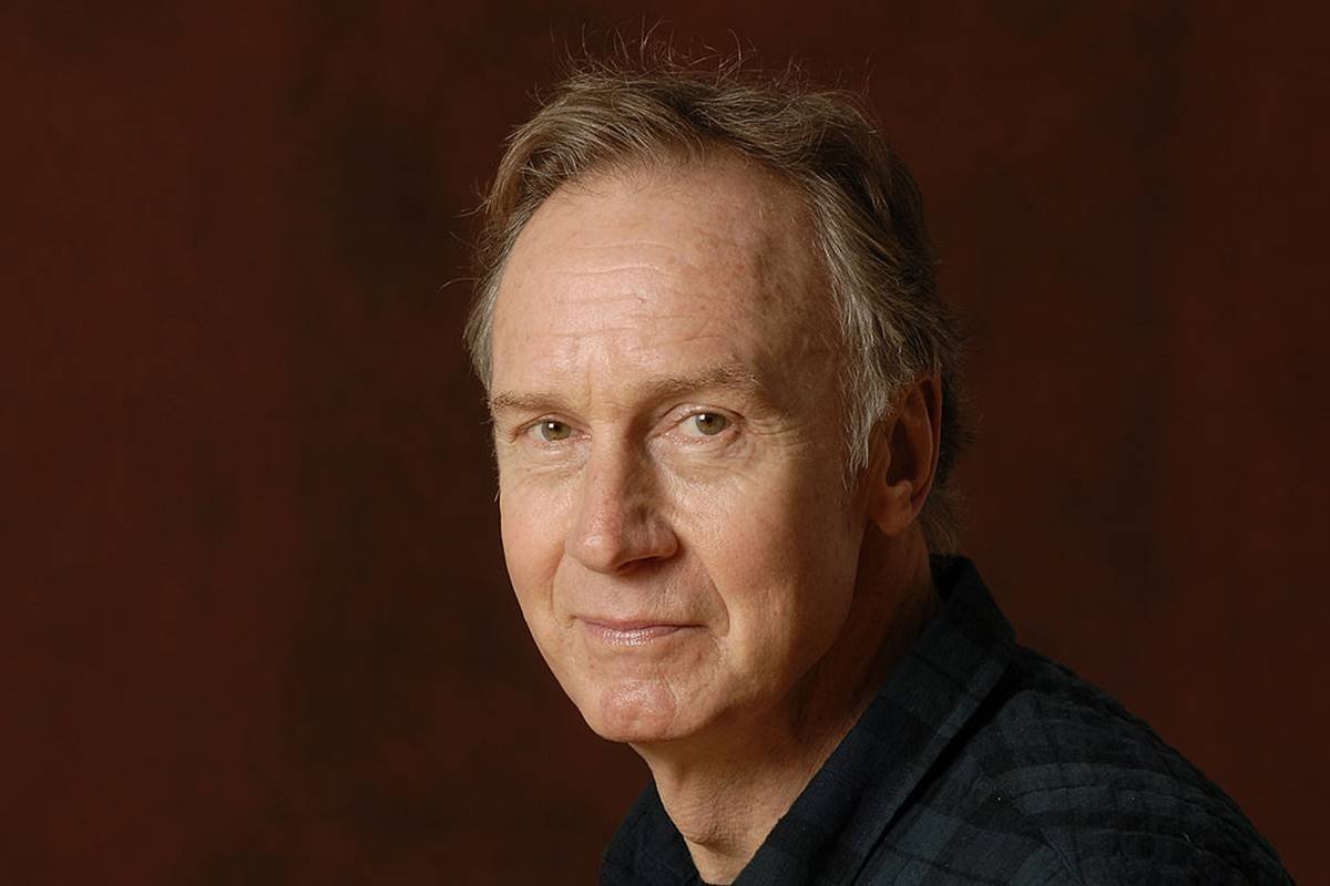 Morre Nicholas Evans, autor de O Encantador de Cavalos, aos 72 anos ...