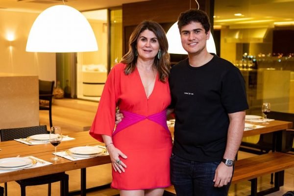 Luzineide Getro é surpreendida com animada comemoração de aniversário ...