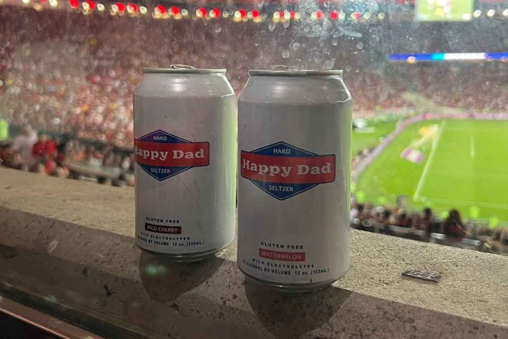 Sam Shahidi e Gabriel Poncio acompanham jogo do Flamengo no Maracanã ...