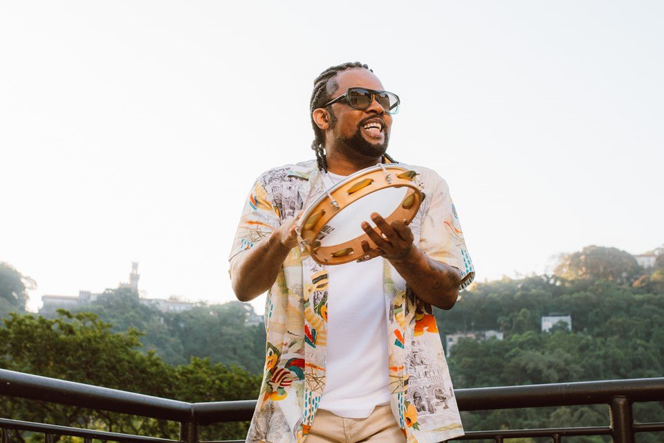 Vídeo: Xande de Pilares explica por que ignorou Bia em show no BBB 24 ...