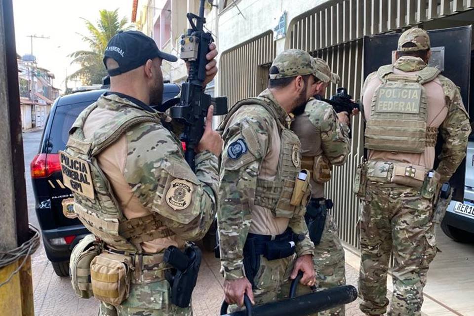 DF: grupo suspeito de receber R$ 14 mi com grilagem é alvo da PF ...