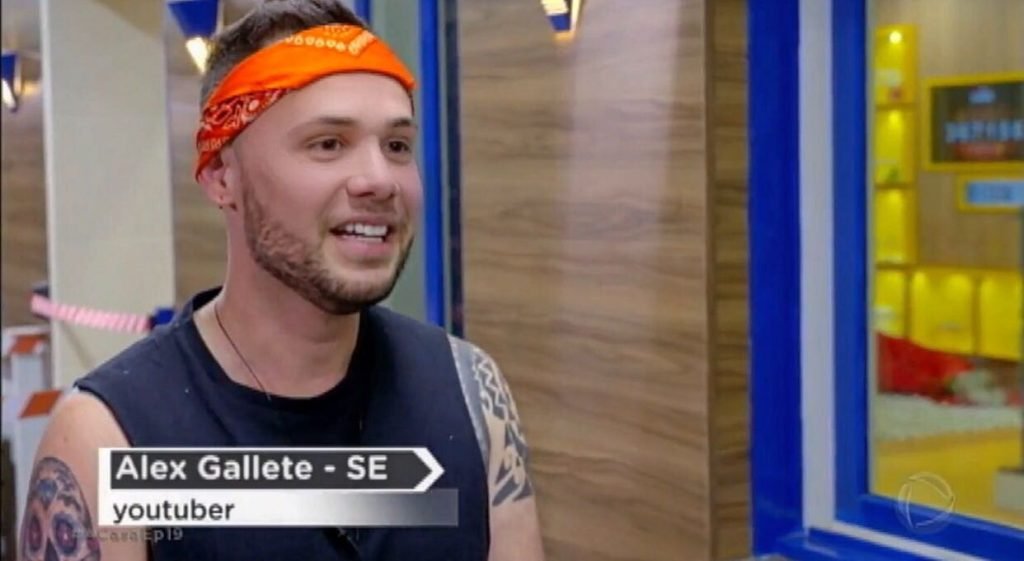 Equipe de Alex Gallete dá resposta sobre comparações com Rico | Metrópoles