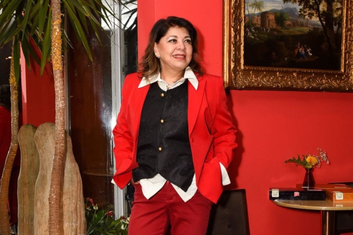 Roberta Miranda usa look de R$ 26 mil para aniversário de 64 anos ...