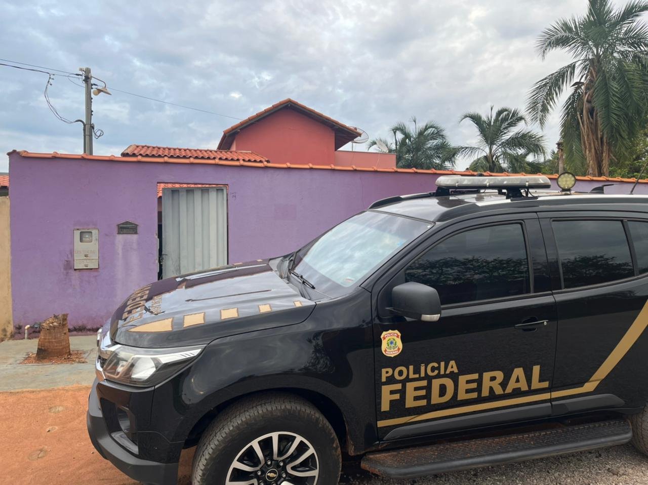 Vídeo: operação da PF desmonta esquema de tráfico em 4 estados e no DF ...