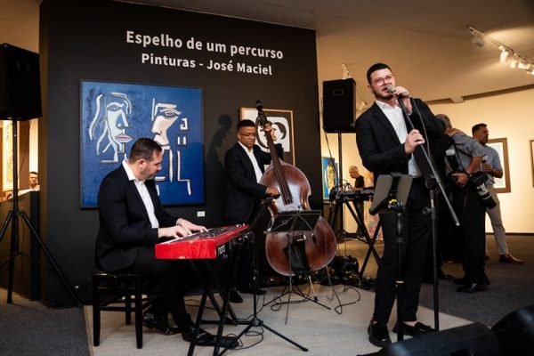 Coquetel marca lançamento da exposição de arte de José Maciel | Metrópoles