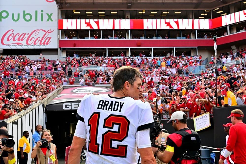 Tom Brady afirma que não vai deixar Buccaneers no meio da temporada