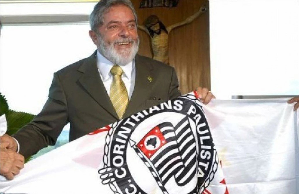 Corinthians é o único time da primeira divisão a parabenizar Lula ...