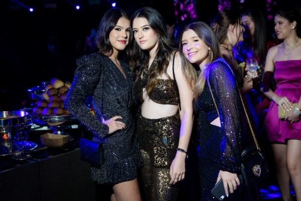 Isadora Mendonça celebra os 17 anos com show do DJ Pedro Sampaio ...