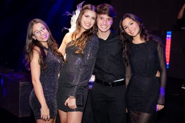 Isadora Mendonça celebra os 17 anos com show do DJ Pedro Sampaio ...