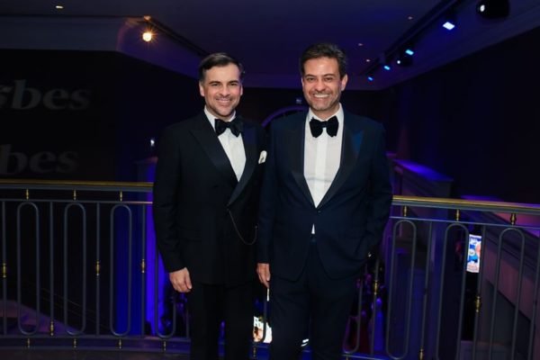 Forbes Brasil celebra 10 anos em baile prestigiado por celebridades ...
