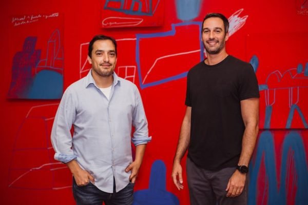 Marcelo Solá recebe convidados para abertura de exposição | Metrópoles