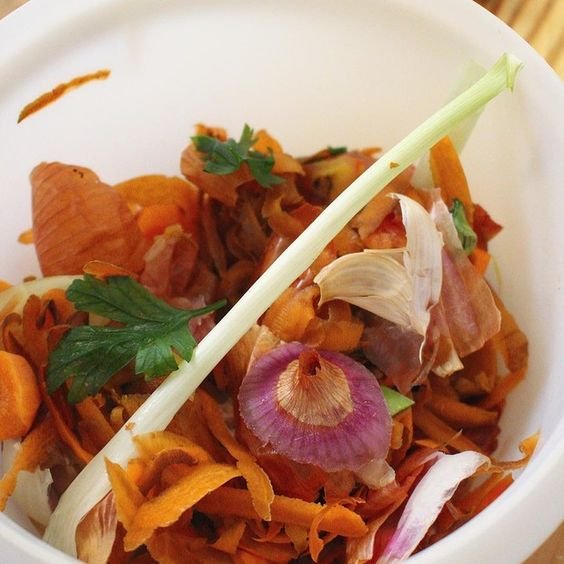 Nada de desperdício: veja como usar cascas e talos em receitas | Metrópoles