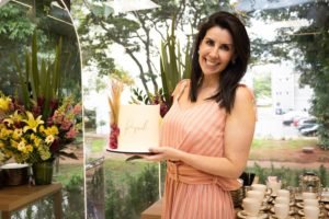 Pat Vaz, Angela Quinto e Valéria Prado fazem surpresa para Raquel Vaz | Metrópoles