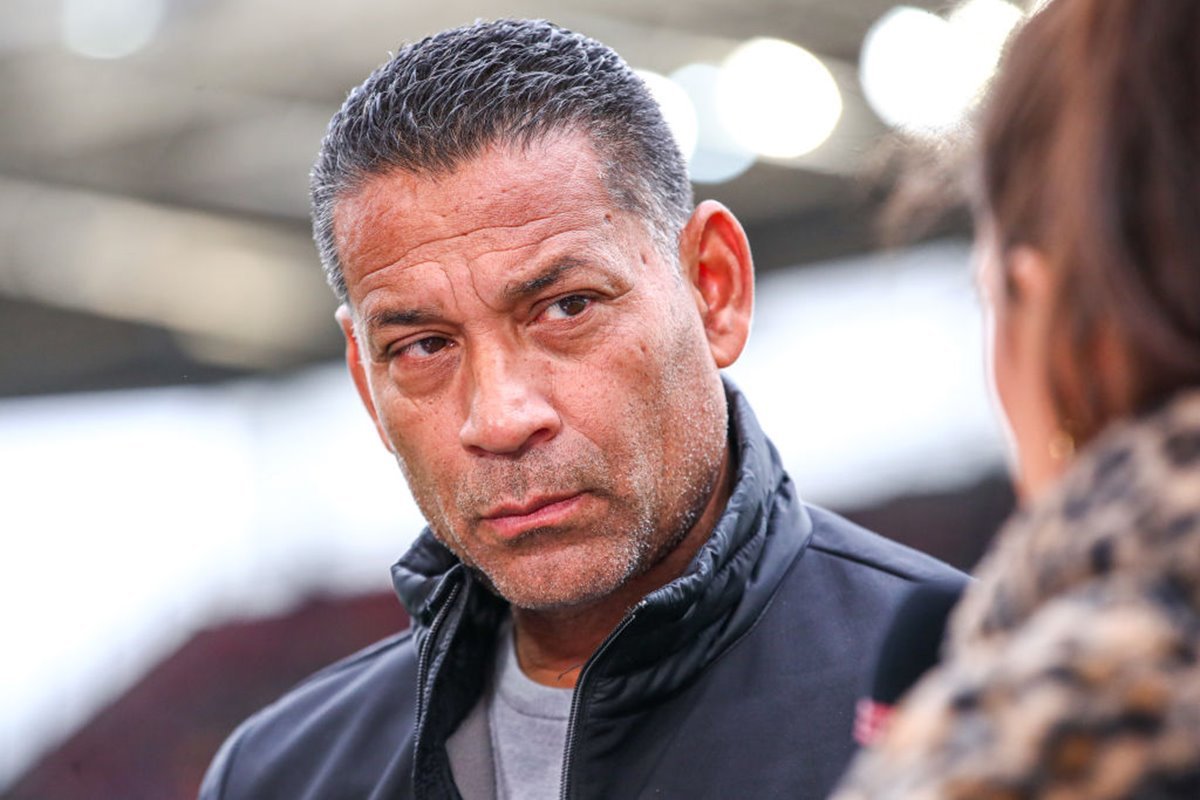 Técnico pede demissão após agredir jogador em treino na Holanda ...