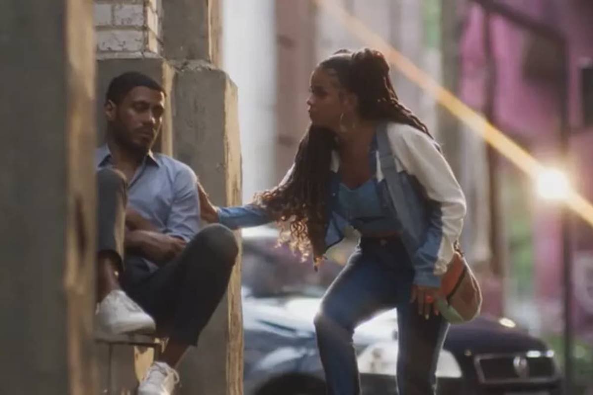 Cara e Coragem: Leonardo e Jéssica se beijam, mas arrependimento surge