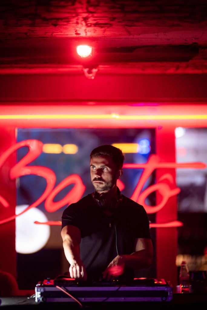 Bartô Lounge reúne DJs e convidados em badalada festa beneficente ...