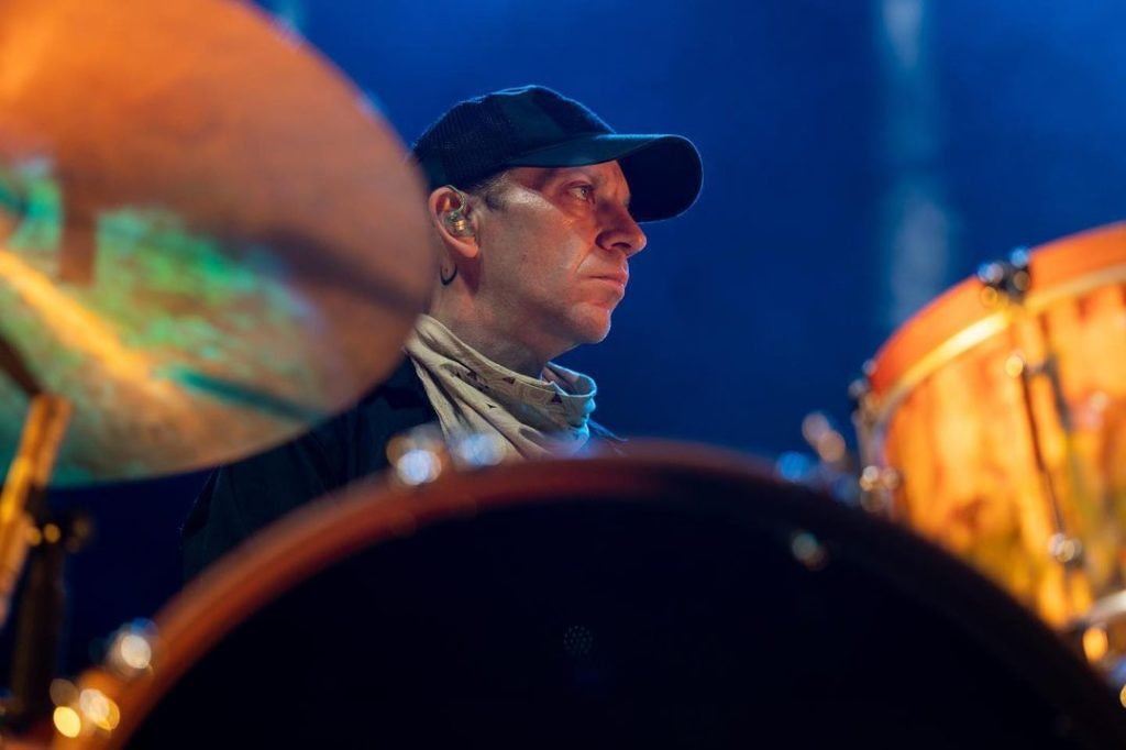 Jeremiah Green, baterista do Modest Mouse, morre aos 45 anos | Metrópoles
