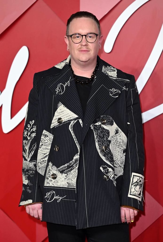 Conheça os stylists que vestem famosos como Beyoncé e Harry Styles ...