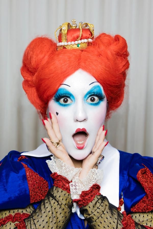 Oja Laió encanta o DF com performances artísticas inovadoras | Metrópoles