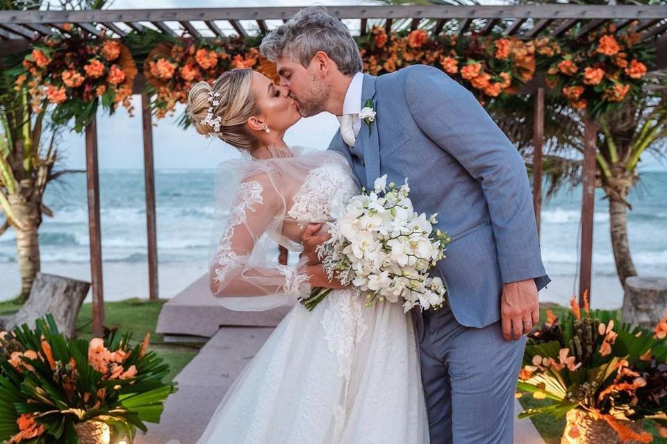 Ex-BBB Isabella Cecchi dá à luz Beatriz, sua primeira filha | Metrópoles