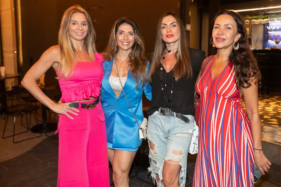 Conhecida pela boa forma, Camila Isaac lança buffet fitness em evento ...