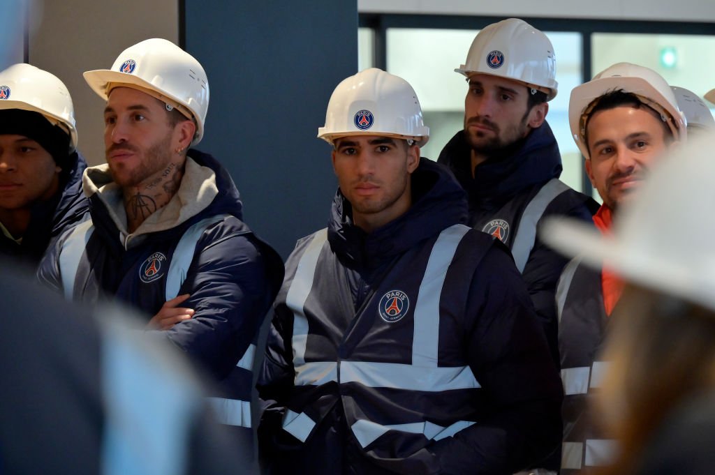 Jogadores do PSG visitam obra do novo CT do clube; veja fotos | Metrópoles