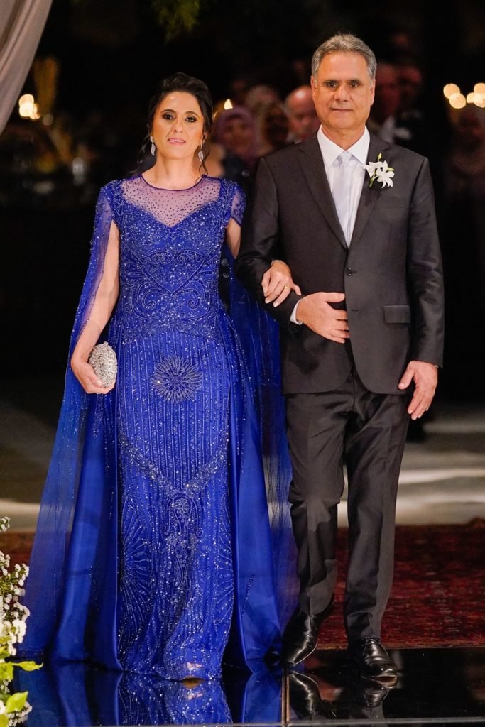 Suhad Shadi e Nasser Shawqi selam o amor em cerimônia luxuosa | Metrópoles