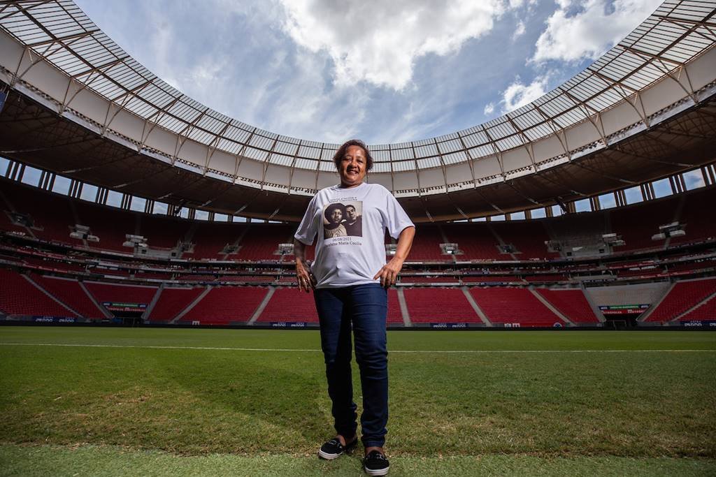 Filha de Garrincha conhece o Mané, palco de Boavista x Botafogo, no ...
