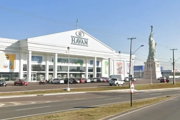 Bandidos arrombam loja da Havan em Curitiba e levam eletrônicos ...