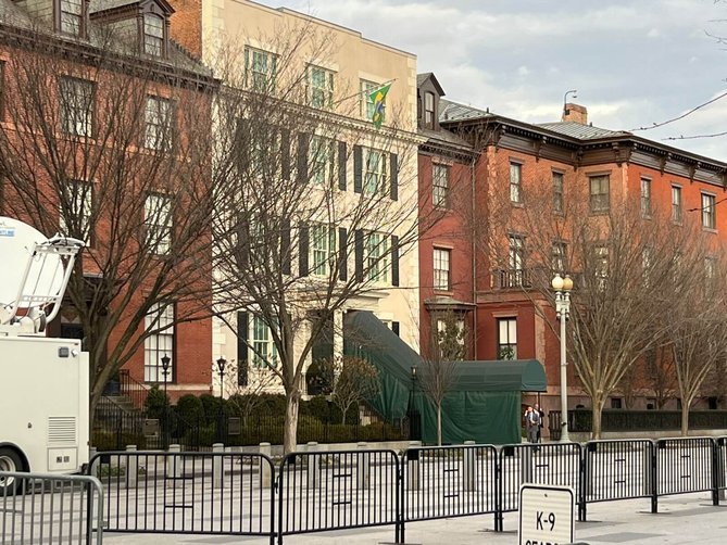 Lula chega a Washington para encontro com Joe Biden | Metrópoles