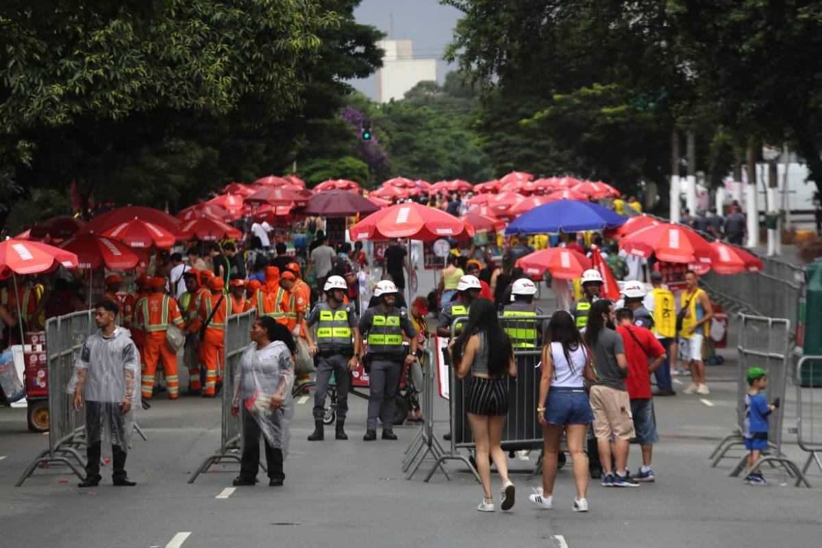 PM dá dicas de segurança para os foliões do carnaval paulista | Metrópoles