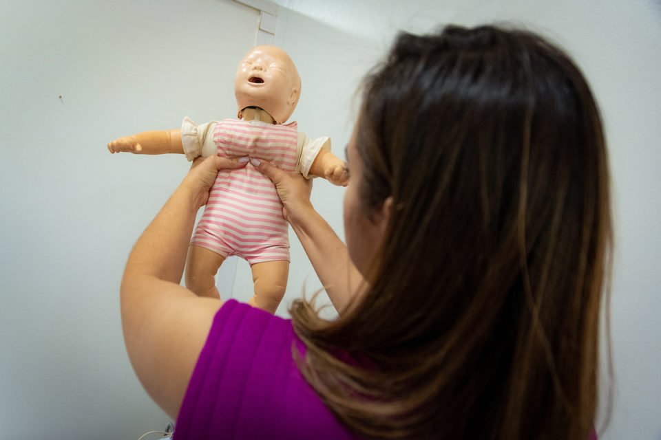 RCP: aprenda a fazer a técnica de ressuscitação em paradas cardíacas ...