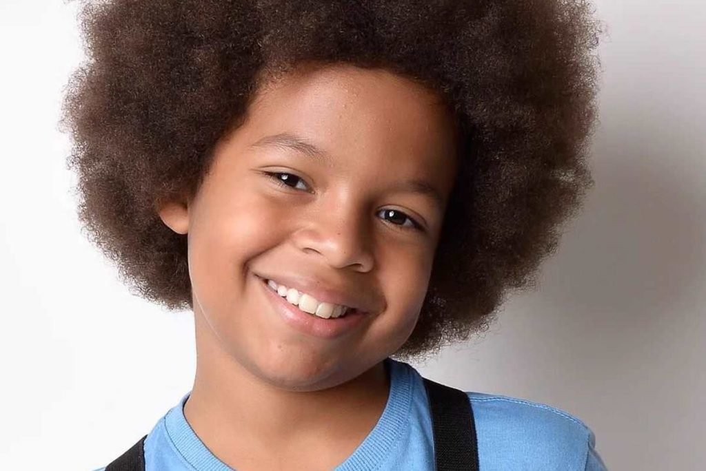Ator mirim da Globo é vítima de ataques racistas na web: “Muito apelo ...