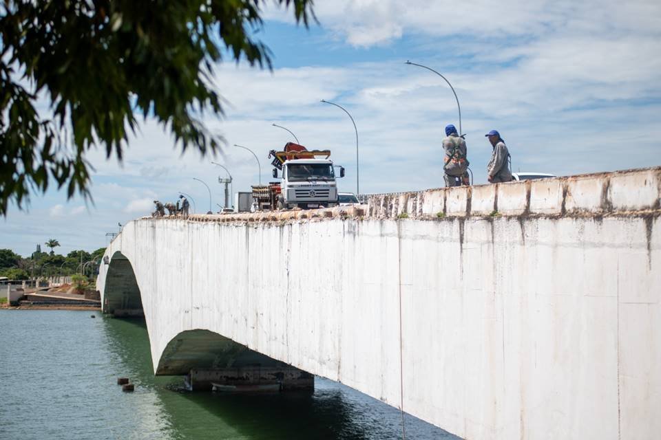 Com obras atrasadas, brasilienses enfrentam transtornos em diversas ...
