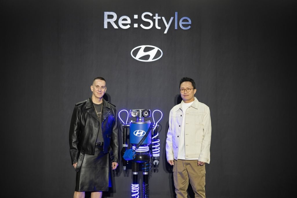 Estilista Jeremy Scott, ex-Moschino, anuncia parceria com a Hyundai ...
