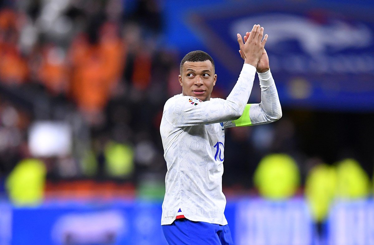 Mbappé marca 2 vezes no 1º jogo como capitão e França goleia Holanda ...