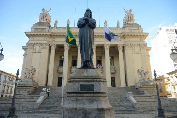 Avanço do inquérito do caso Marielle deixa atenta uma família do RJ ... Avanço do inquérito do caso Marielle deixa atenta uma família do RJ ...