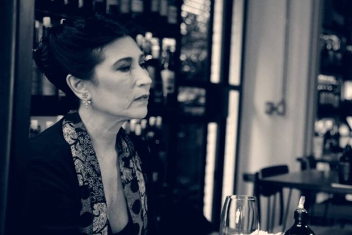 Beth Goulart vive Simone de Beauvoir em obra de Mauro Rasi | Metrópoles