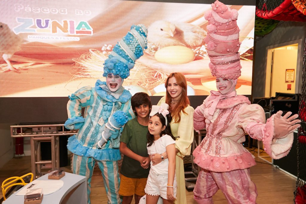 Espaço infantil recebe crianças em animada oficina de ovos de Páscoa ...