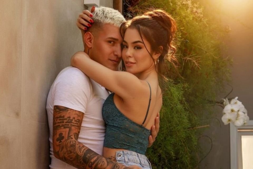 Vivendo romance com Vini Jr., Bia Michelle passa temporada na Europa | Metrópoles