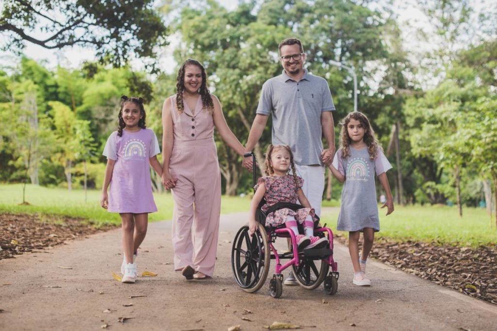 Fotógrafa do DF faz ensaios gratuitos para famílias de crianças com ...