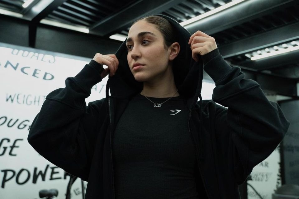 Influencer muçulmana mostra rotina de treinos durante jejum do Ramadã ...