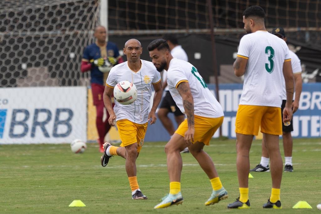 Real Brasília vence o Brasiliense e conquista o Candangão 2023 | Metrópoles