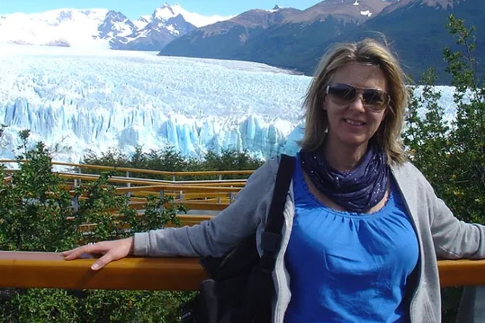 Mulher viraliza ao fazer leitura de tarot para cães: “Imensa gratidão ...