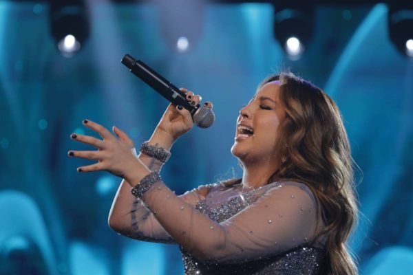 Mari Fernandez aposta em forró, romance, sertanejo e feats em novo DVD ...