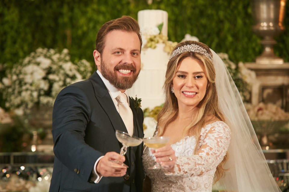 Maria Regina Benevides e Felipe Schaedler se casam com bênção do papa ...