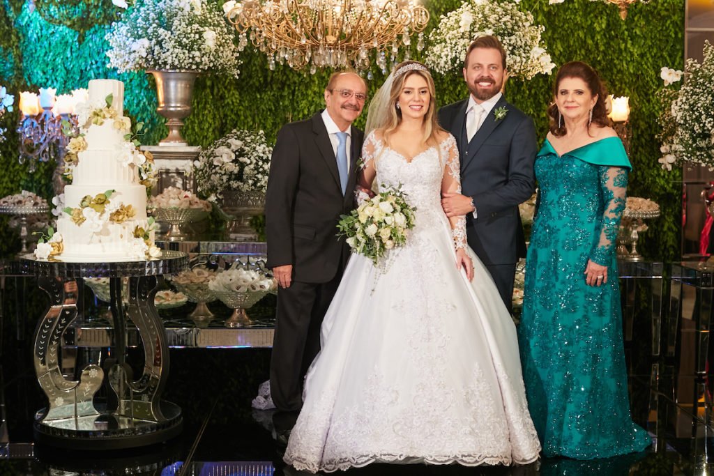 Maria Regina Benevides e Felipe Schaedler se casam com bênção do papa ...